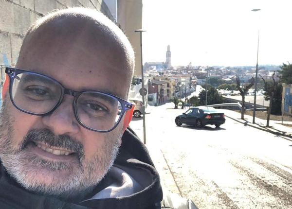 Xavier Borrell: “Fui abducido por la energía que desprendía la librería ...